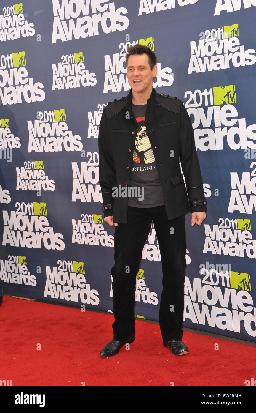Jim carrey arrives hi-res stock photography and images - Alamy
