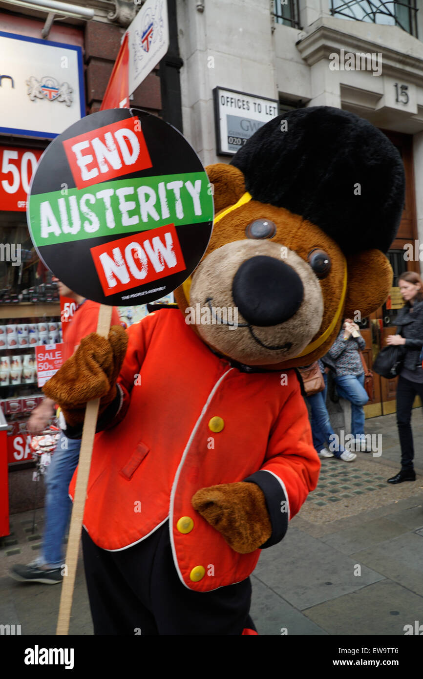 London, UK, 20th June 2015 : Thousands of people assemble in the Bank ...
