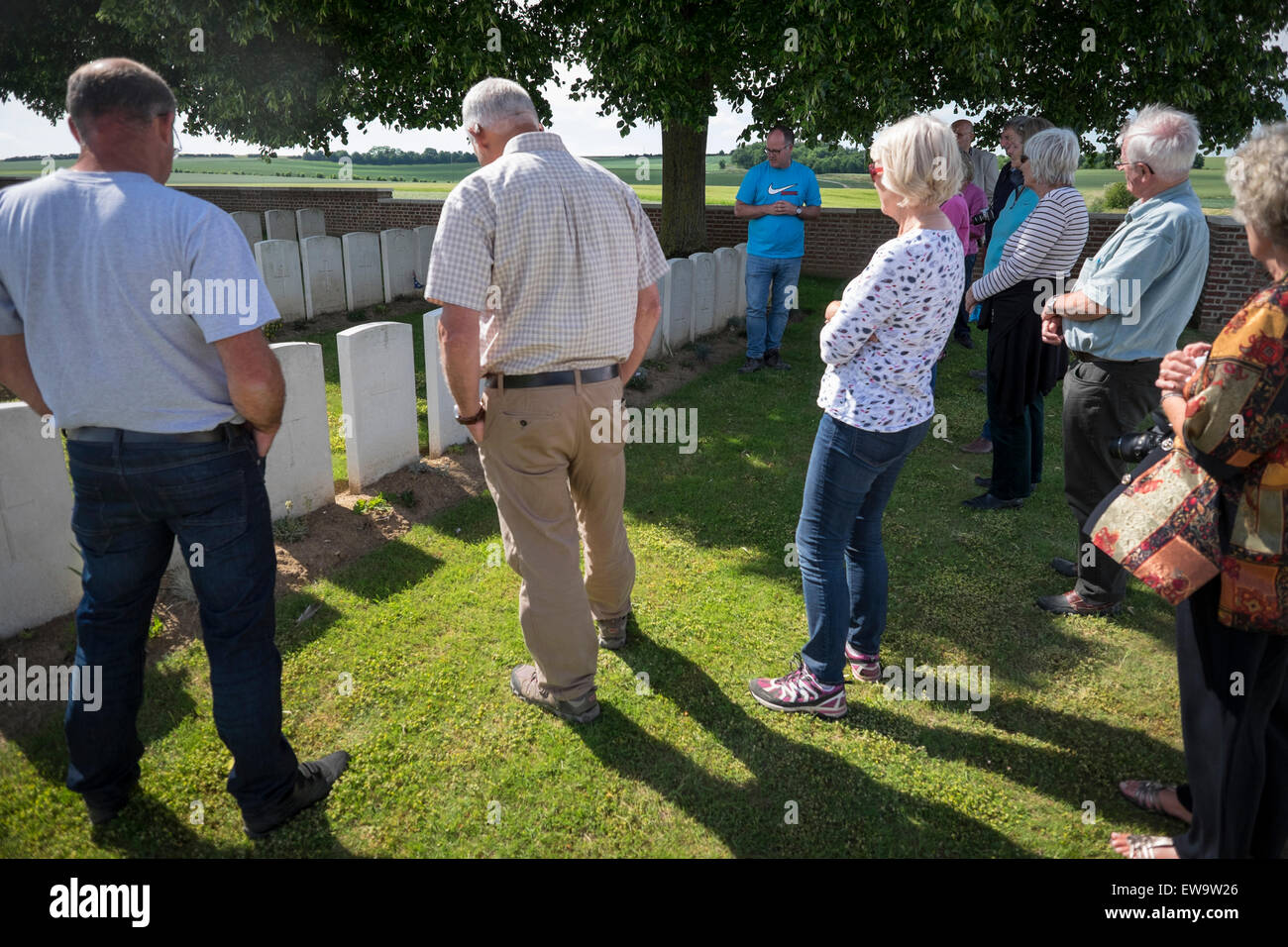 World war 1 battlefield tours hi-res stock photography and images - Alamy