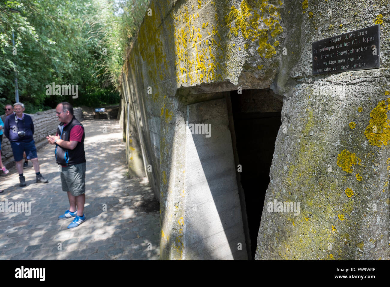 World war 1 battlefield tours hi-res stock photography and images - Alamy