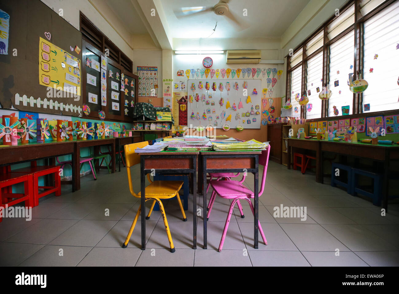 Kindergarten art and handiwork classroom Stock Photo - Alamy