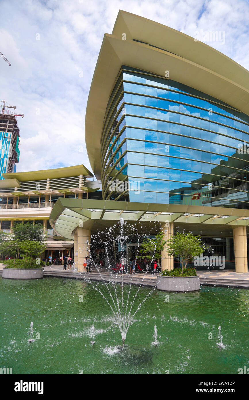 Mall Outside Fountains