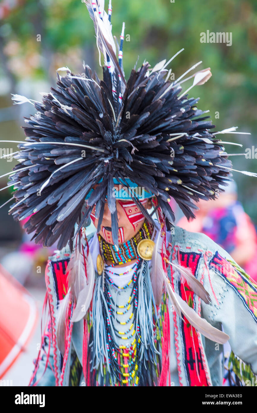 Native American with traditional costume participates at the festival ...