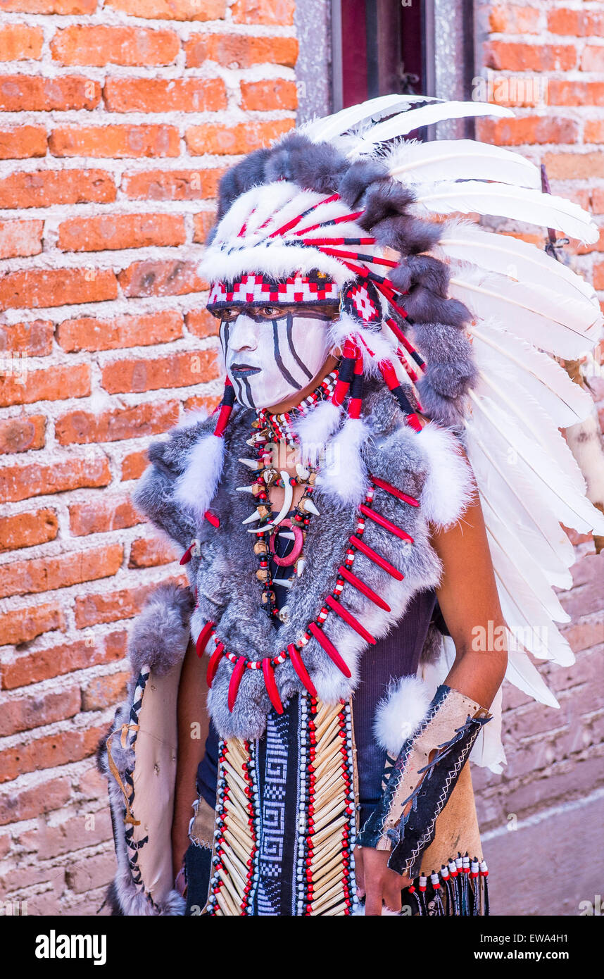 Native American with traditional costume participates at the festival ...
