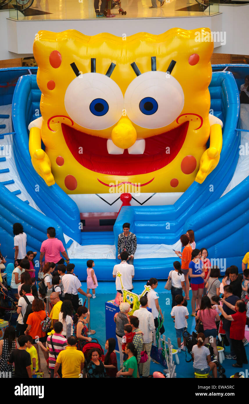 Crowd at the Spongebob promotion ground at Pavillion Shopping mall ...