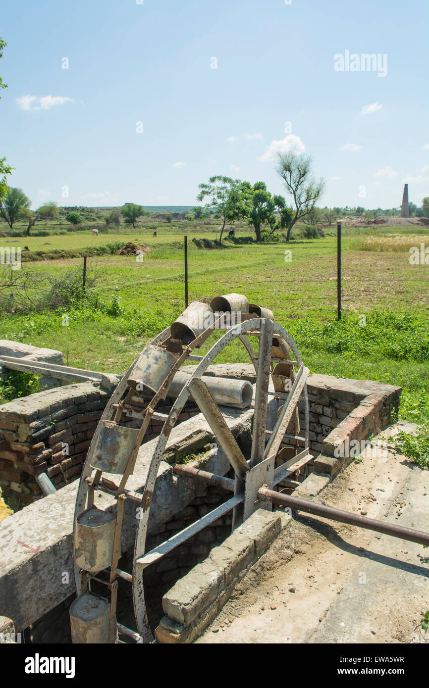 Old water wheel hi-res stock photography and images - Alamy
