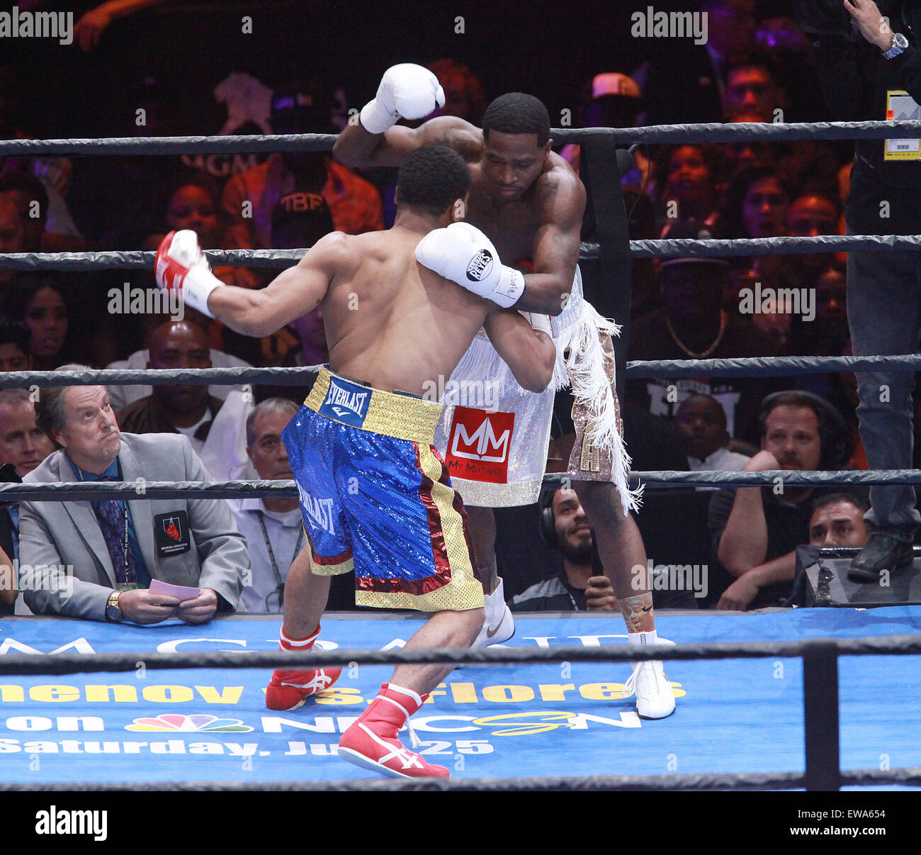Las Vegas, Nevada, USA. 20th June, 2015. Boxers Shawn Porter and Adrien ...