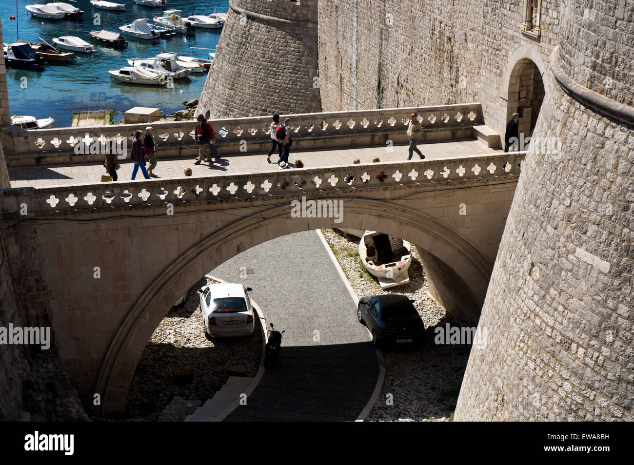 Heritage stone city gate hi-res stock photography and images - Alamy