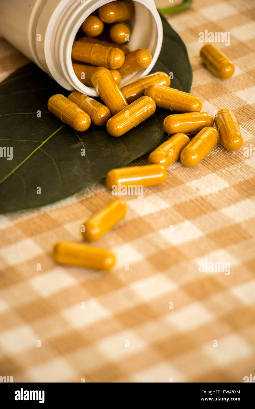 Medicine bottles, plastics, pharmaceuticals, medicine capsule, cotton ...