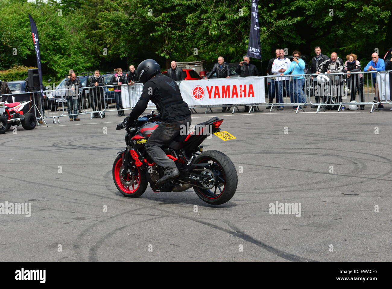 Boxhill crowd hi-res stock photography and images - Alamy