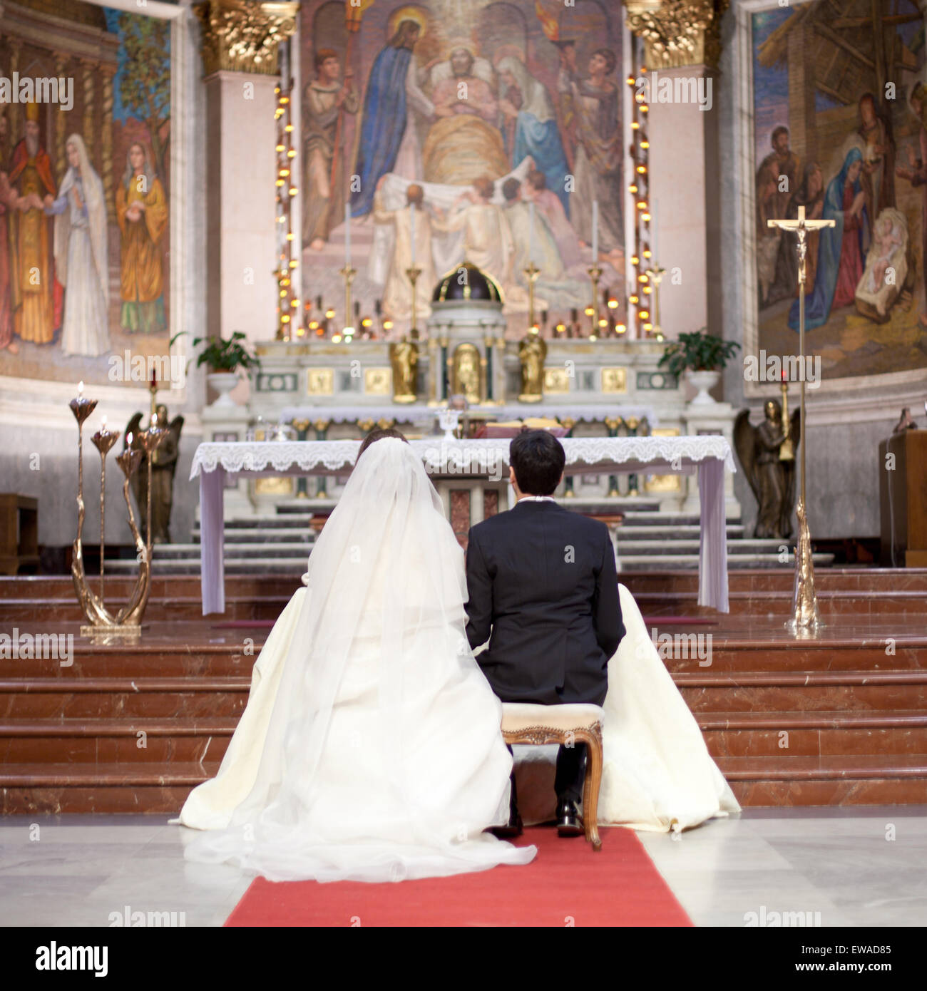 Christian ceremony hi-res stock photography and images - Alamy