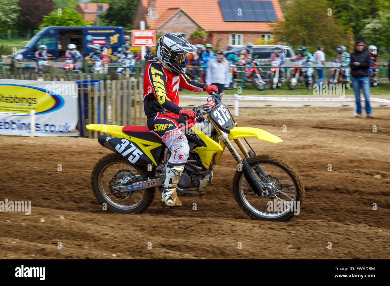 Paul Storey on his Suzuki 250 during the Eastern Centre ACU Junior Solo ...