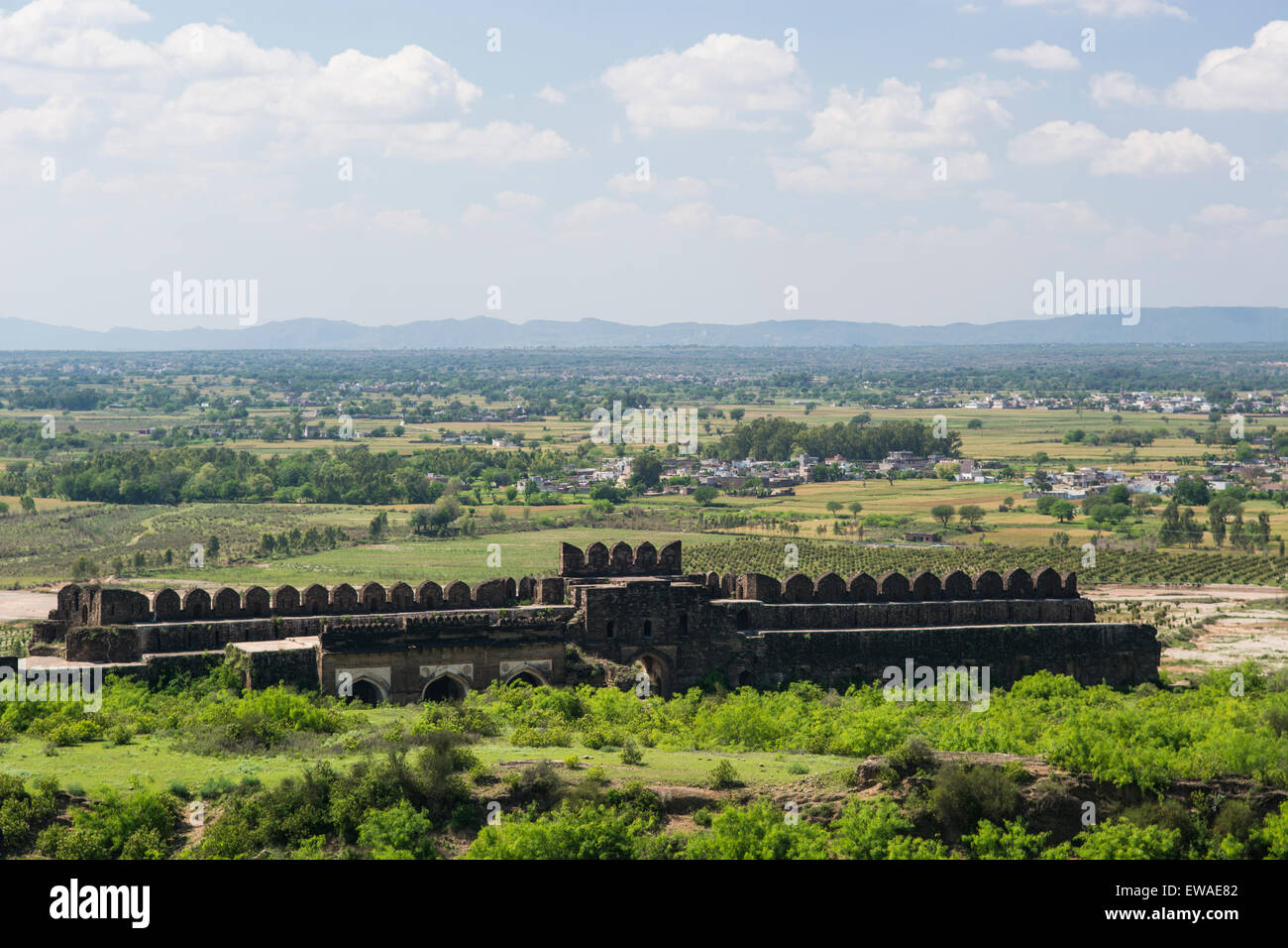 Rohtas Fort , Qila Rohtas Fortification wall , Jhelum Punjab Pakistan ...