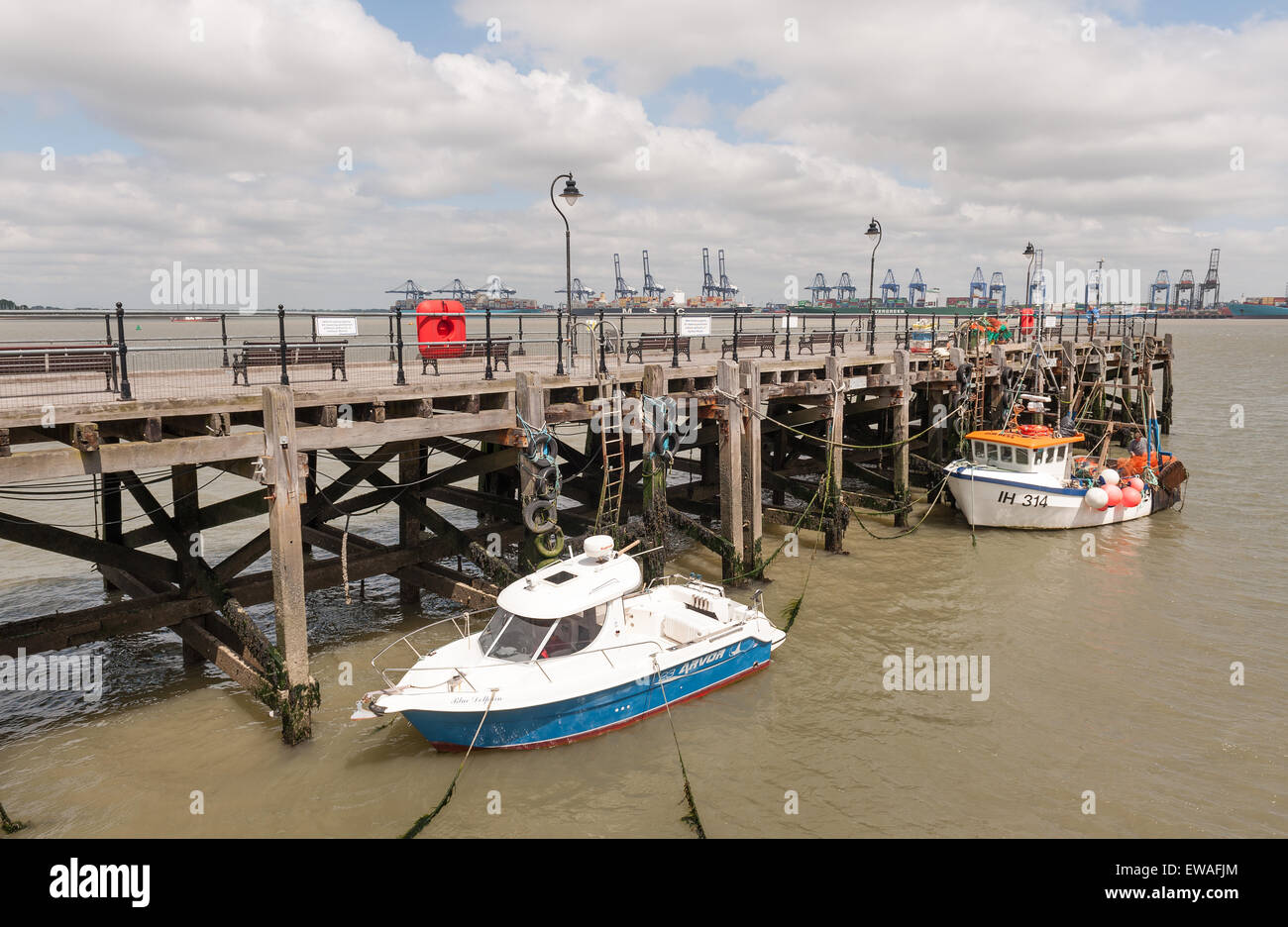 Old Ha'penny pier halfpenny Harwich port with Felixstowe port in ...