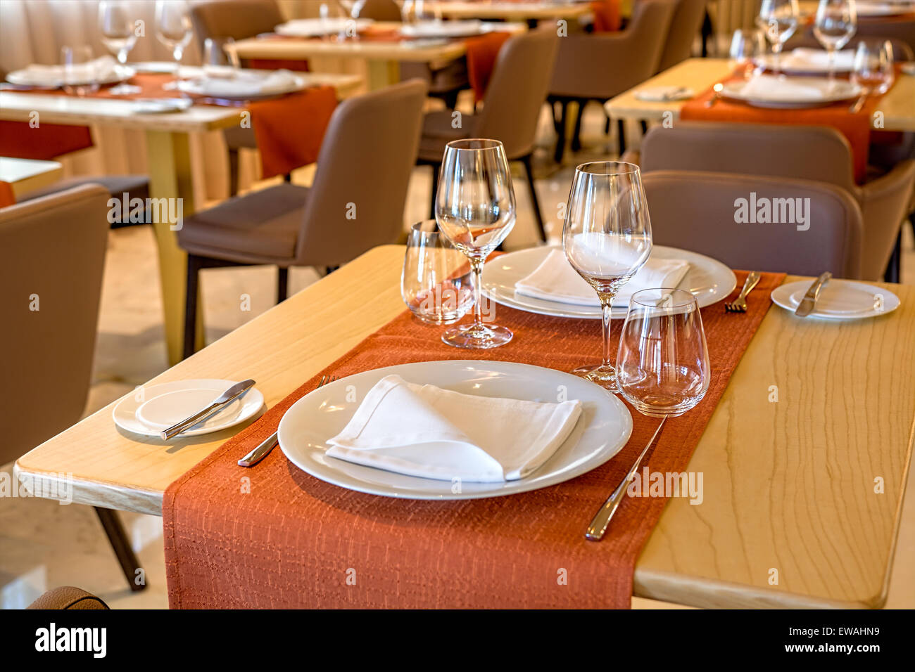 Set tables chairs indoors hi-res stock photography and images - Alamy