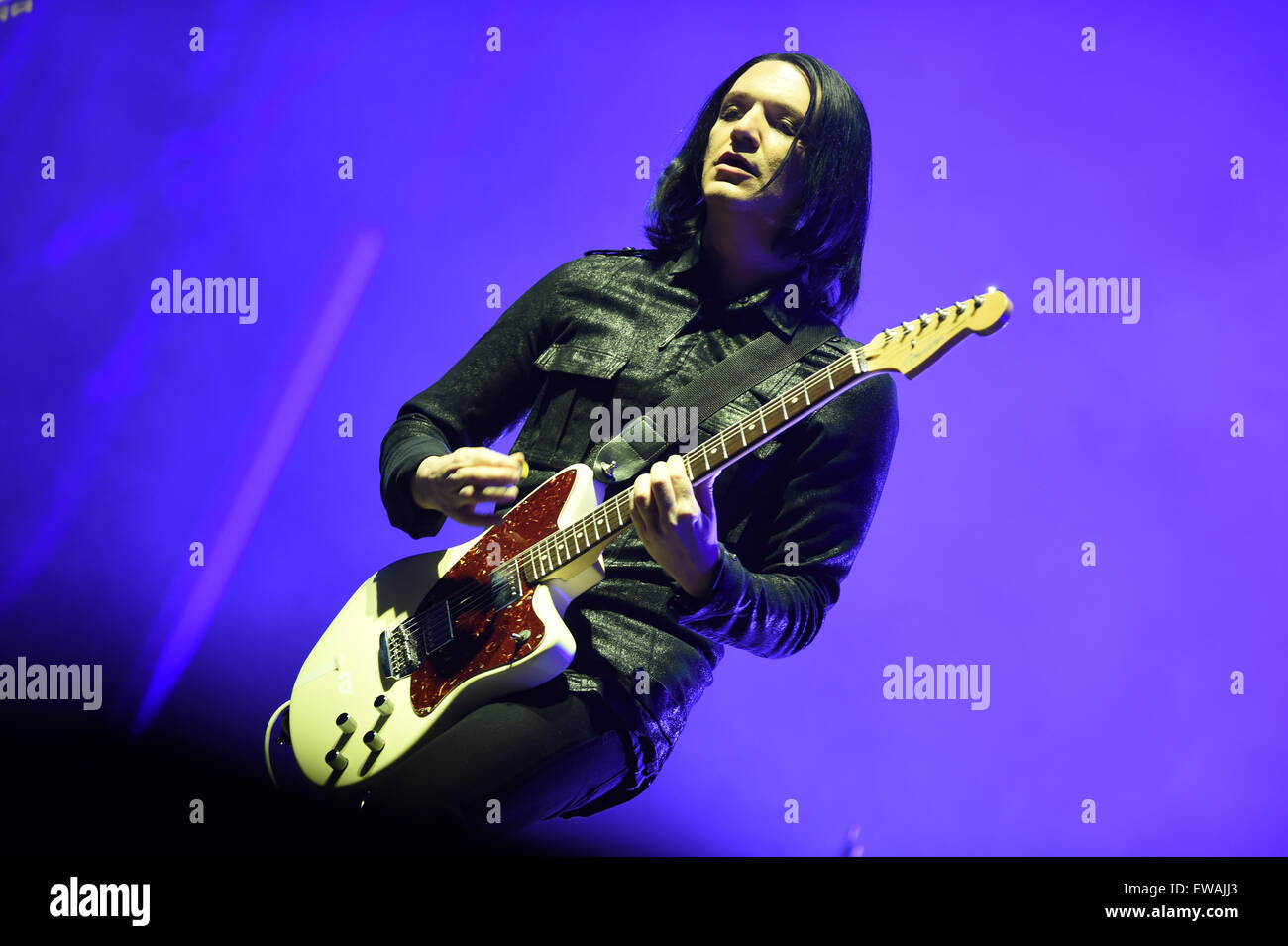 Lead singer band placebo hi-res stock photography and images - Alamy