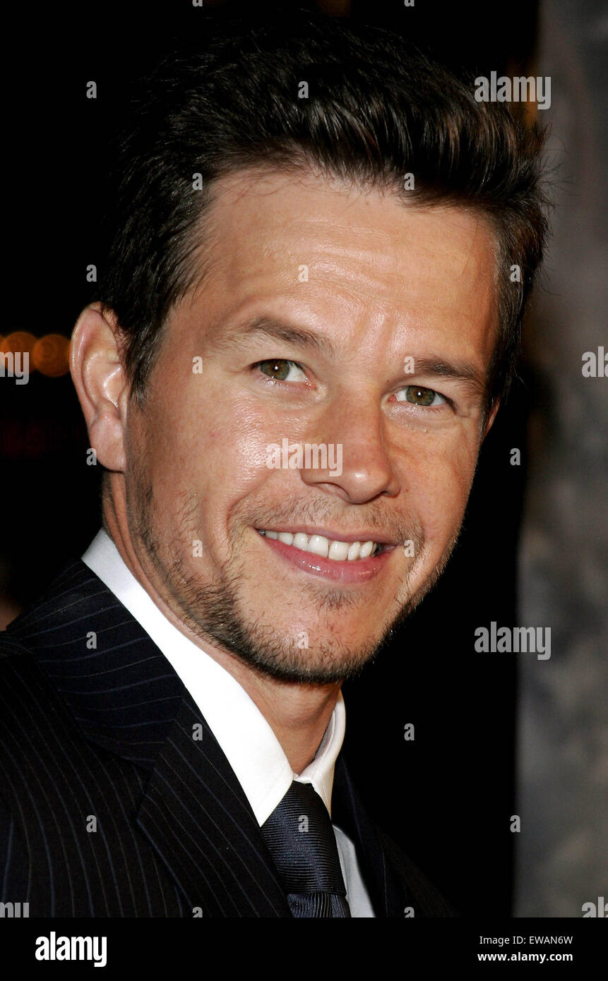 Mark walhberg and shooter hi-res stock photography and images - Alamy