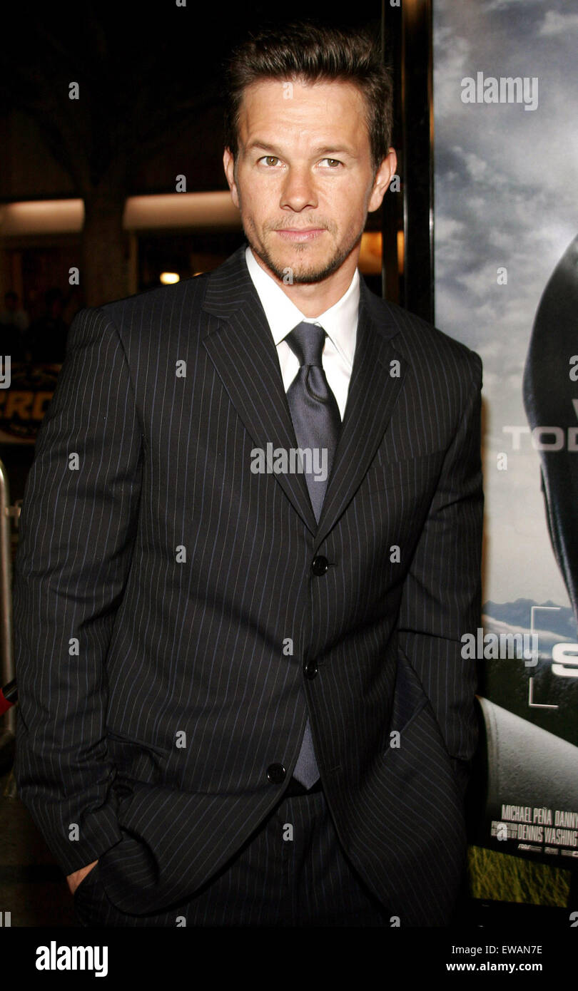 Mark Walhberg attends the Los Angeles Premiere of "Shooter" held at the ...