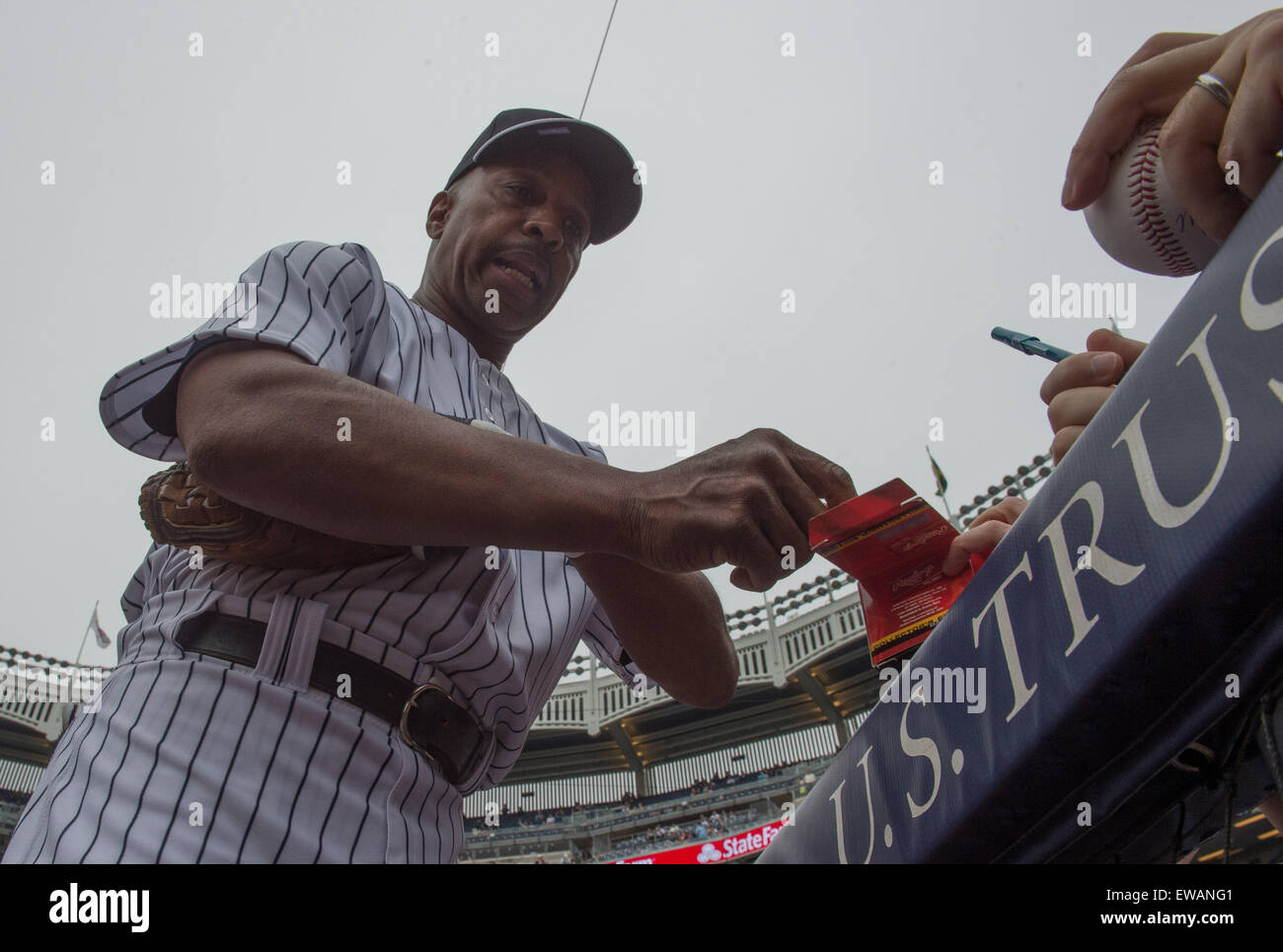 Rich gossage hi-res stock photography and images - Alamy