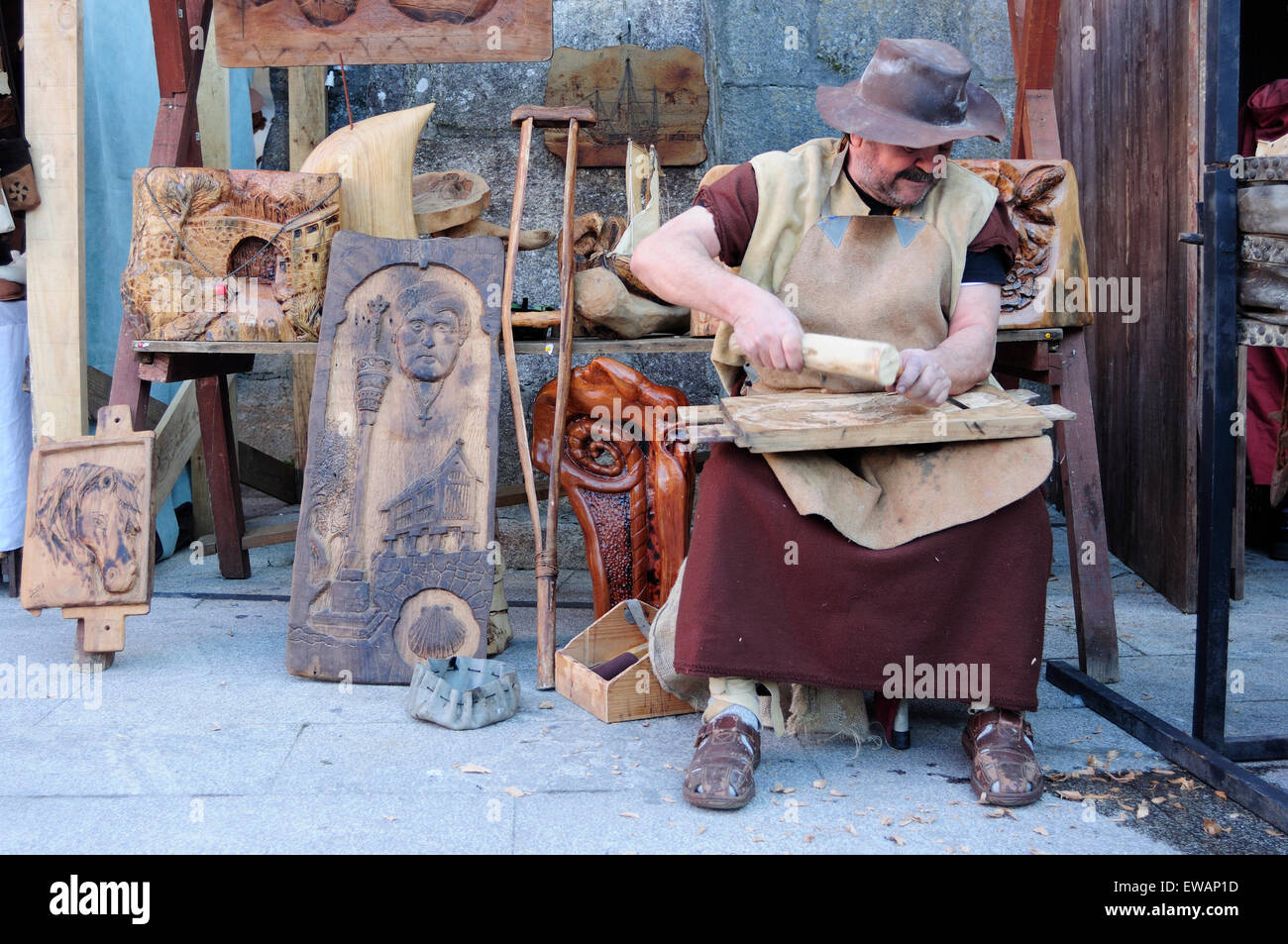 Medieval artisan hi-res stock photography and images - Alamy