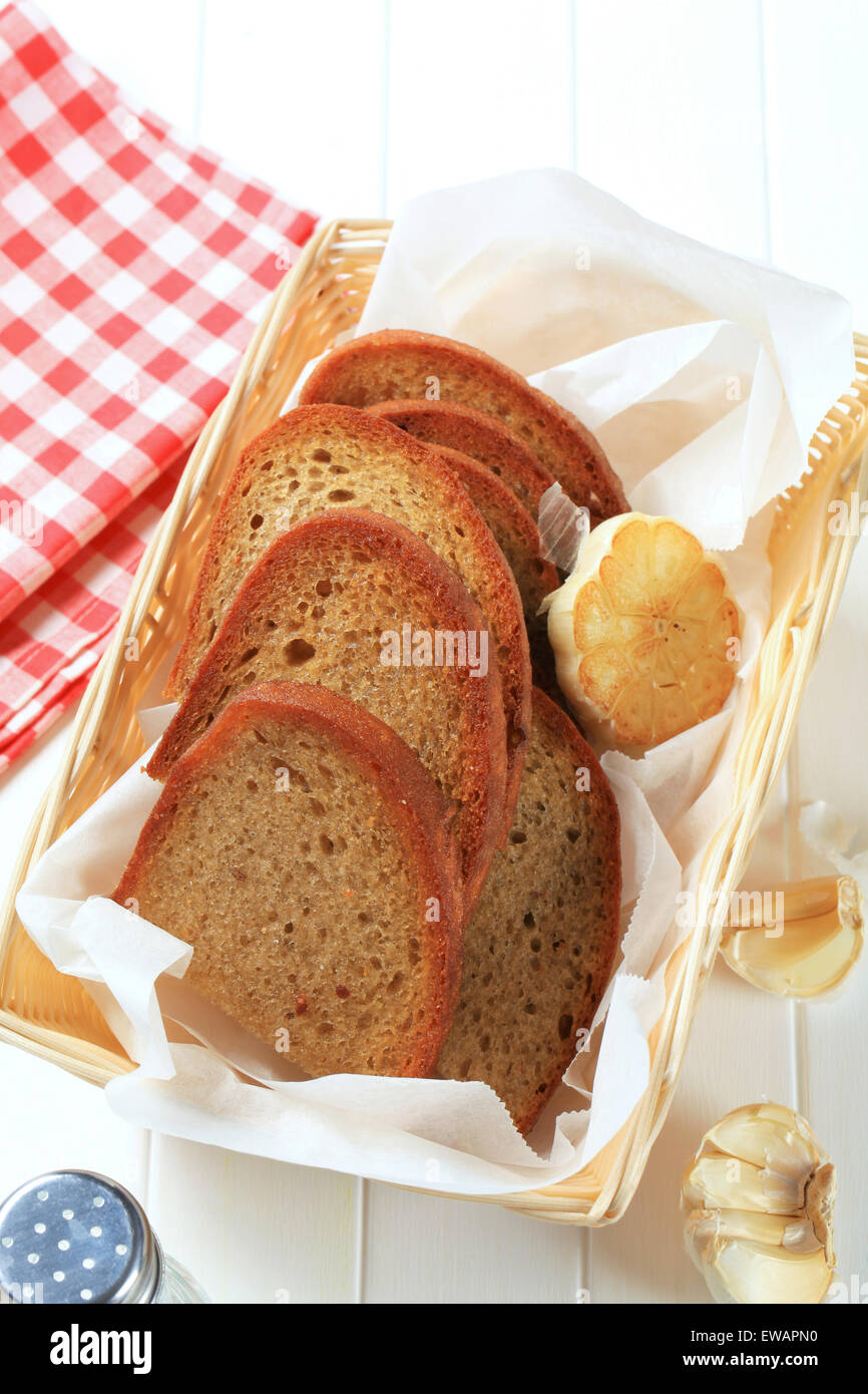 Slices of pan fried bread with garlic Stock Photo - Alamy