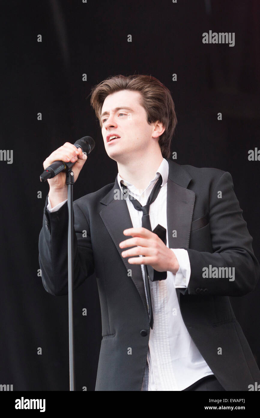 London, UK. 21 June 2015. Stars from the hit musical The Commitments ...