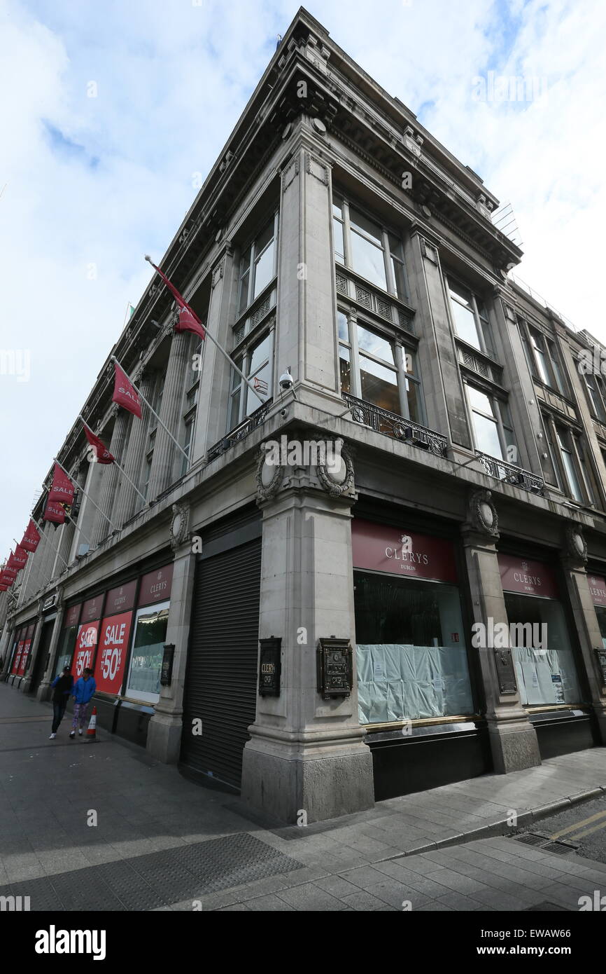 Image of the Clerys Department Store building on O'Connell Street in ...