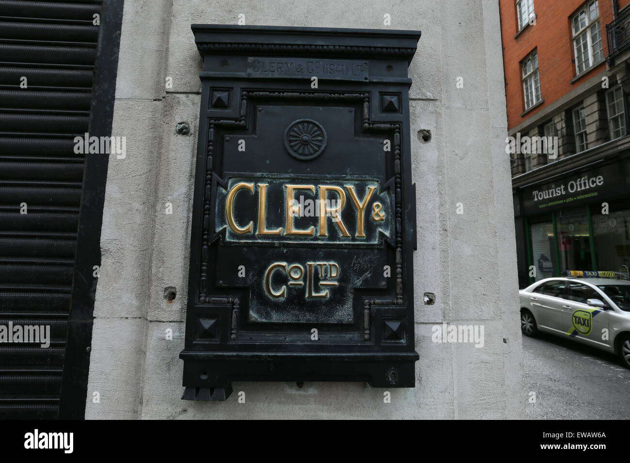 Image of the Clerys sign outside the Clerys Department Store building ...