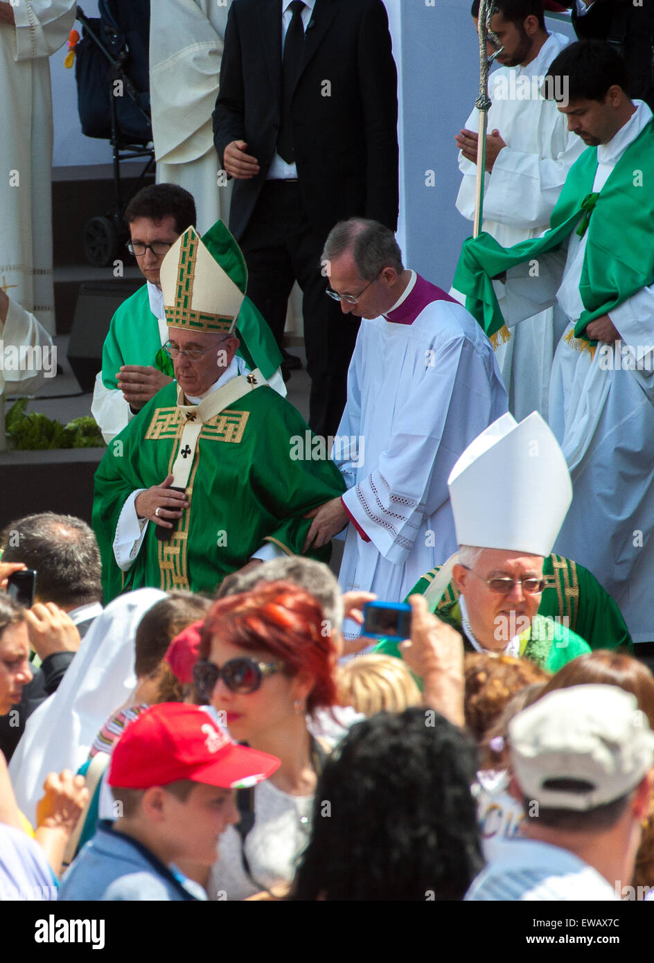 Turin, Italy. 21st June, 2015. Italy Piedmont Turin Visit of Pope ...