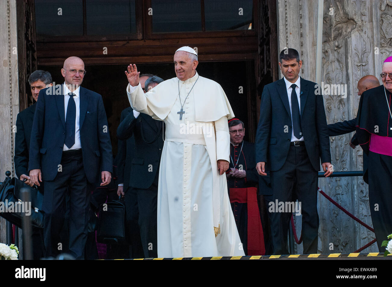 Turin, Italy. 21st June, 2015. Italy Piedmont Turin Visit of Pope ...