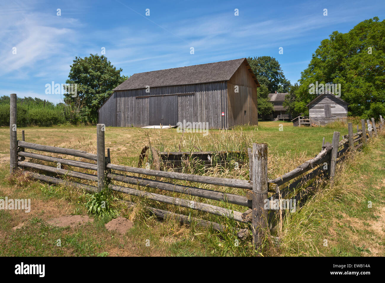 Old country barn fences and trees Willamette valley Oregon Stock Photo ...