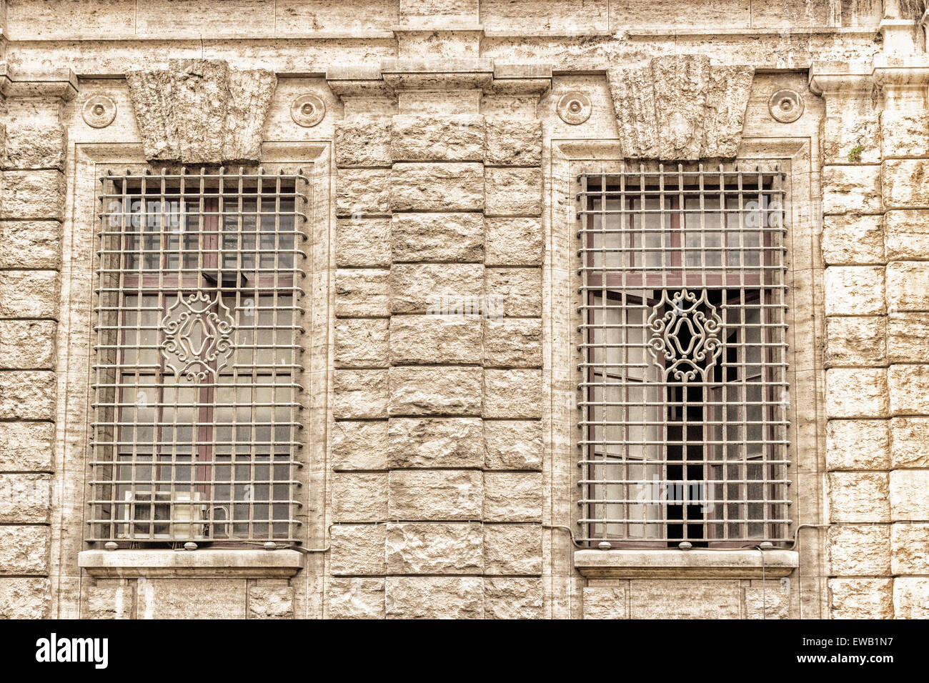 Grated windows hi-res stock photography and images - Alamy