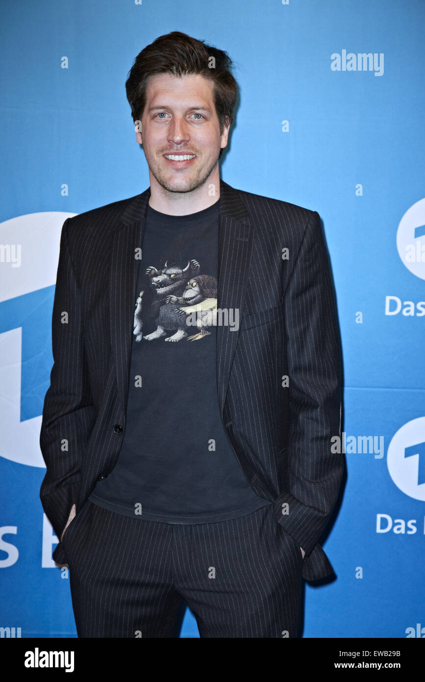 First binge watching event for the German TV series Verbotene Liebe at ...