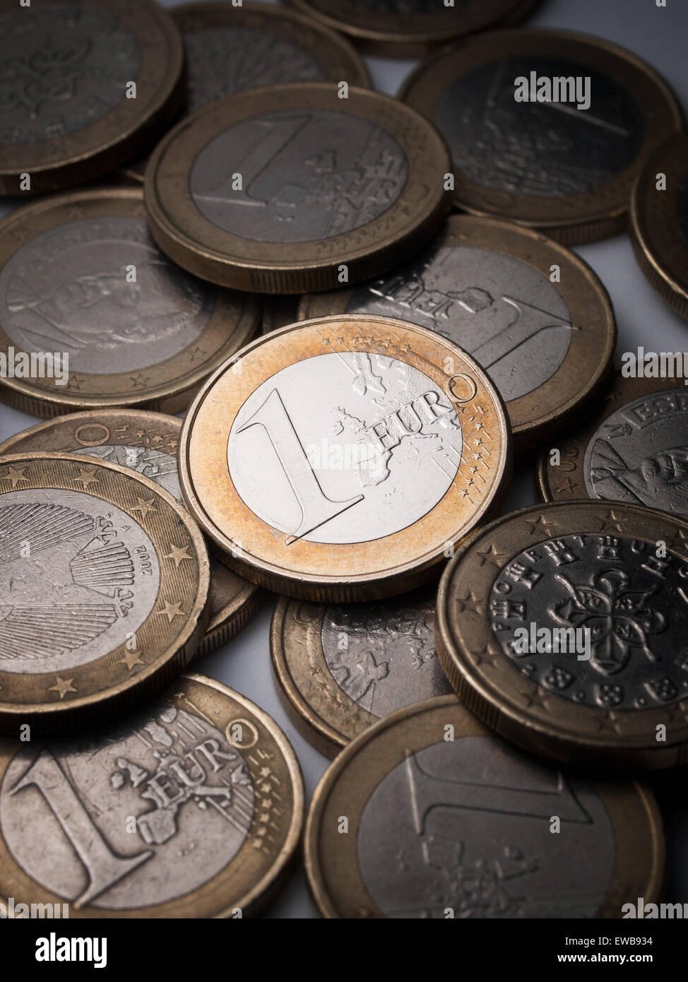 Coin background hi-res stock photography and images - Alamy