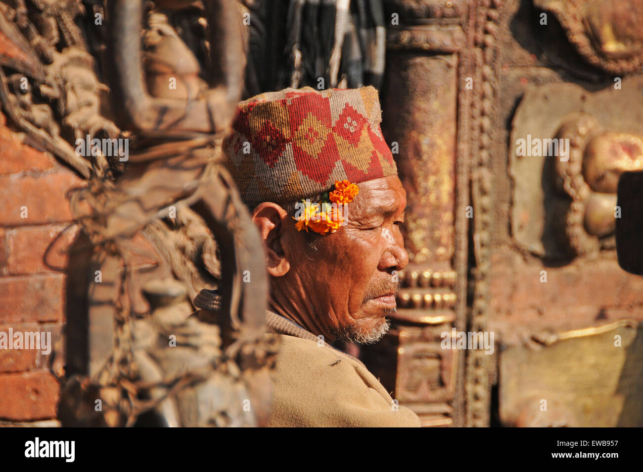 Nepali man hi-res stock photography and images - Alamy