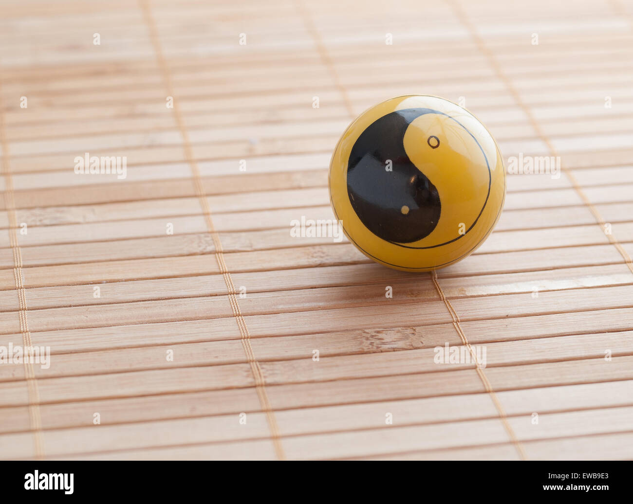 Yin yang ball hi-res stock photography and images - Alamy