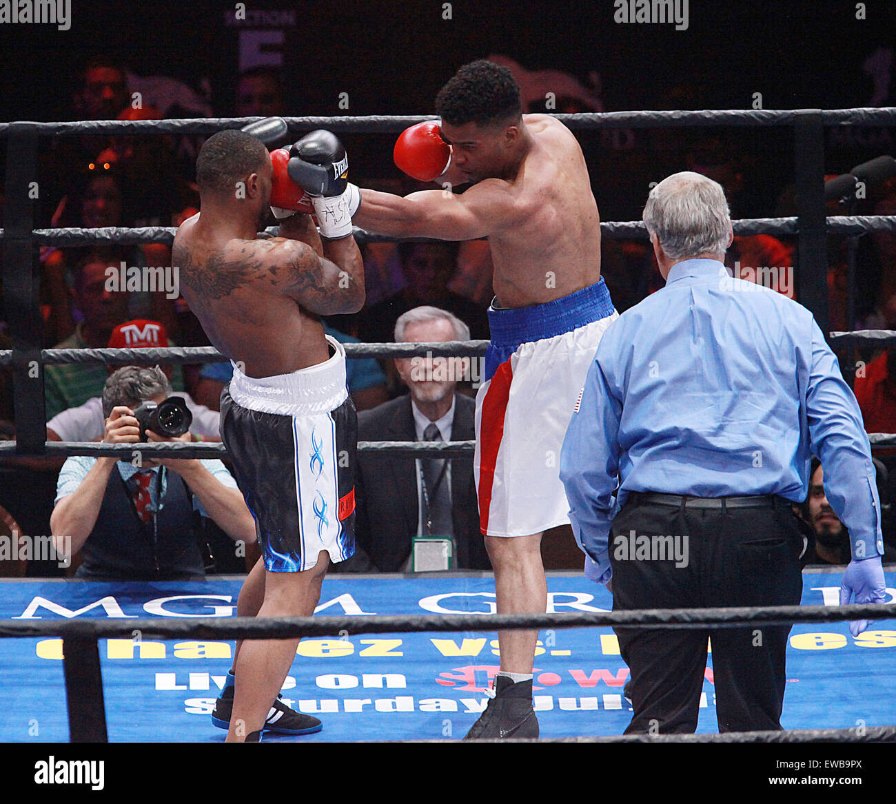 Las Vegas, Nevada, USA. 22nd June, 2015. Boxers J'Leon Love and Jason ...
