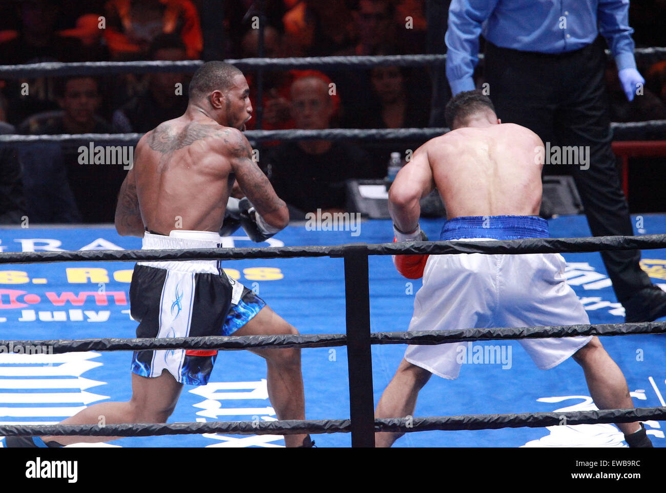 Las Vegas, Nevada, USA. 22nd June, 2015. Boxers J'Leon Love and Jason ...