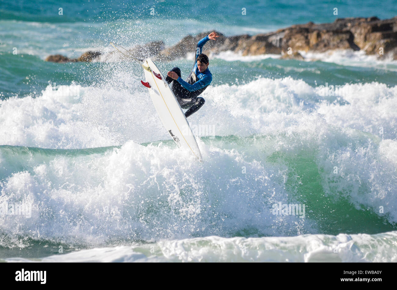 Surfing wave hi-res stock photography and images - Alamy