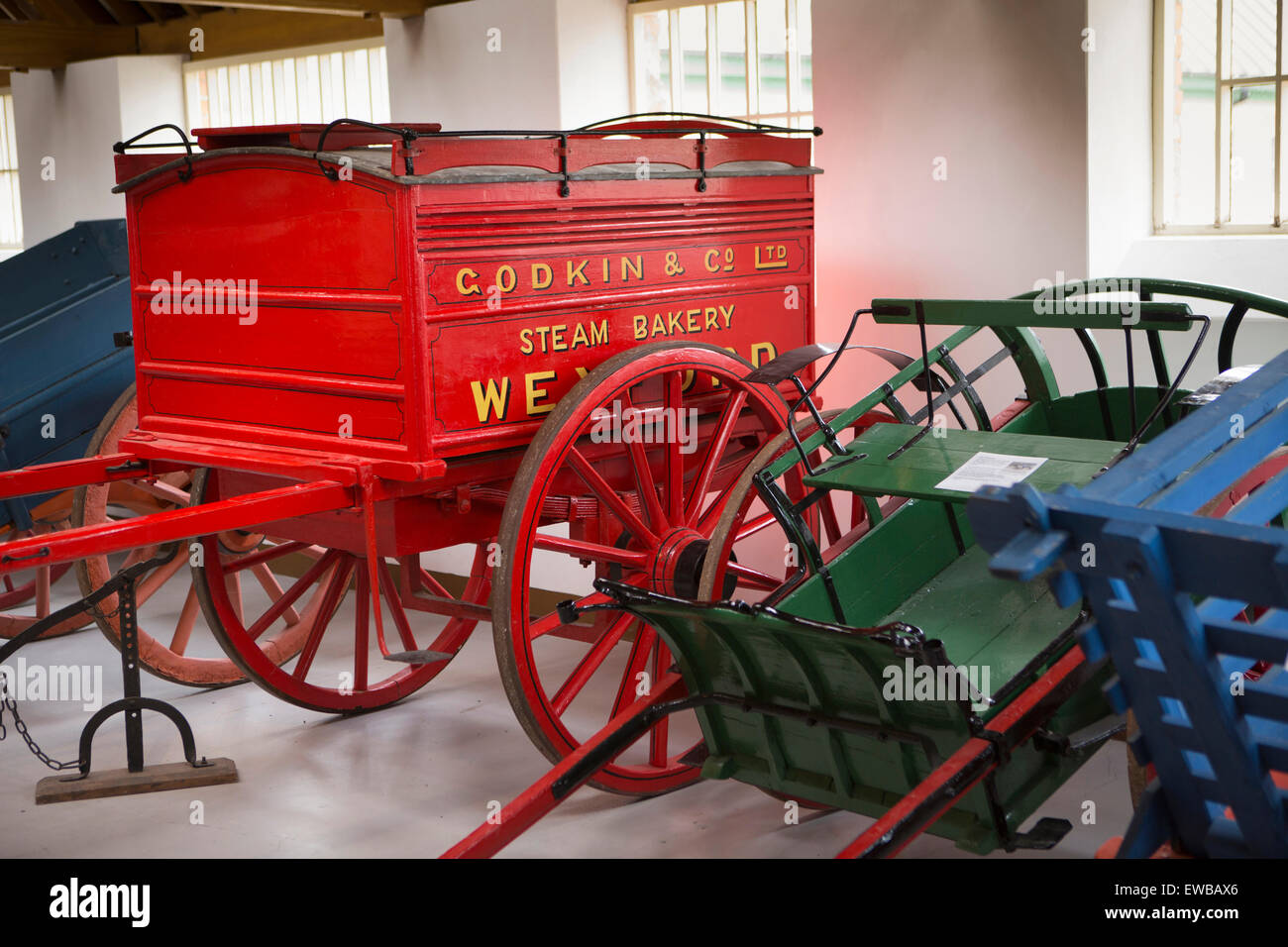 Irish horse carts hi-res stock photography and images - Alamy