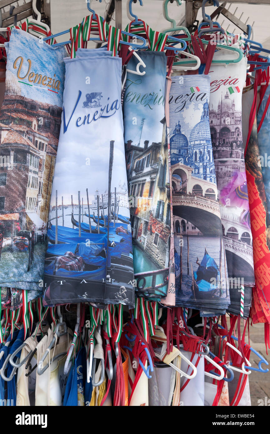 Souvenir aprons hi-res stock photography and images - Alamy
