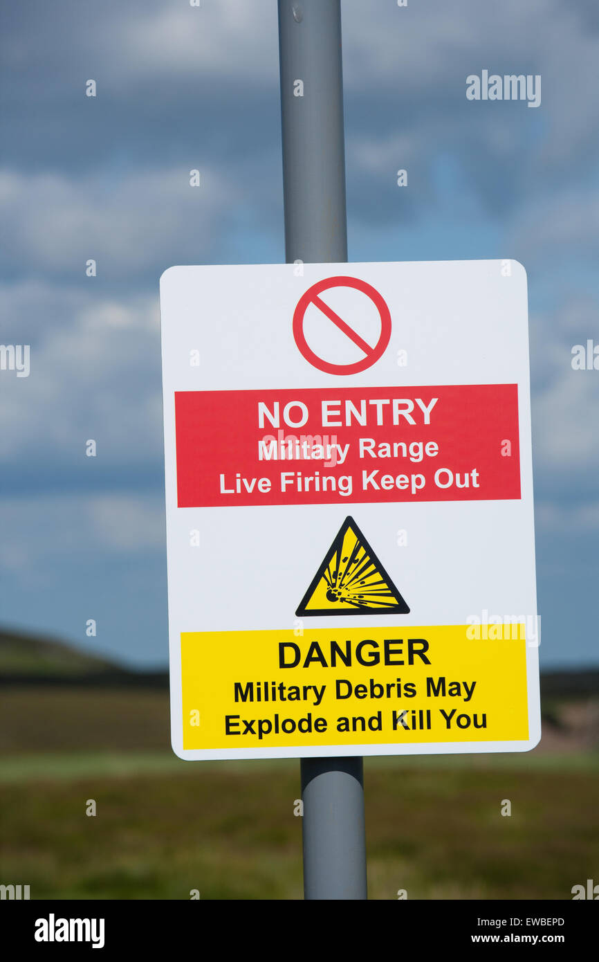 Military firing range warning sign hi-res stock photography and images ...
