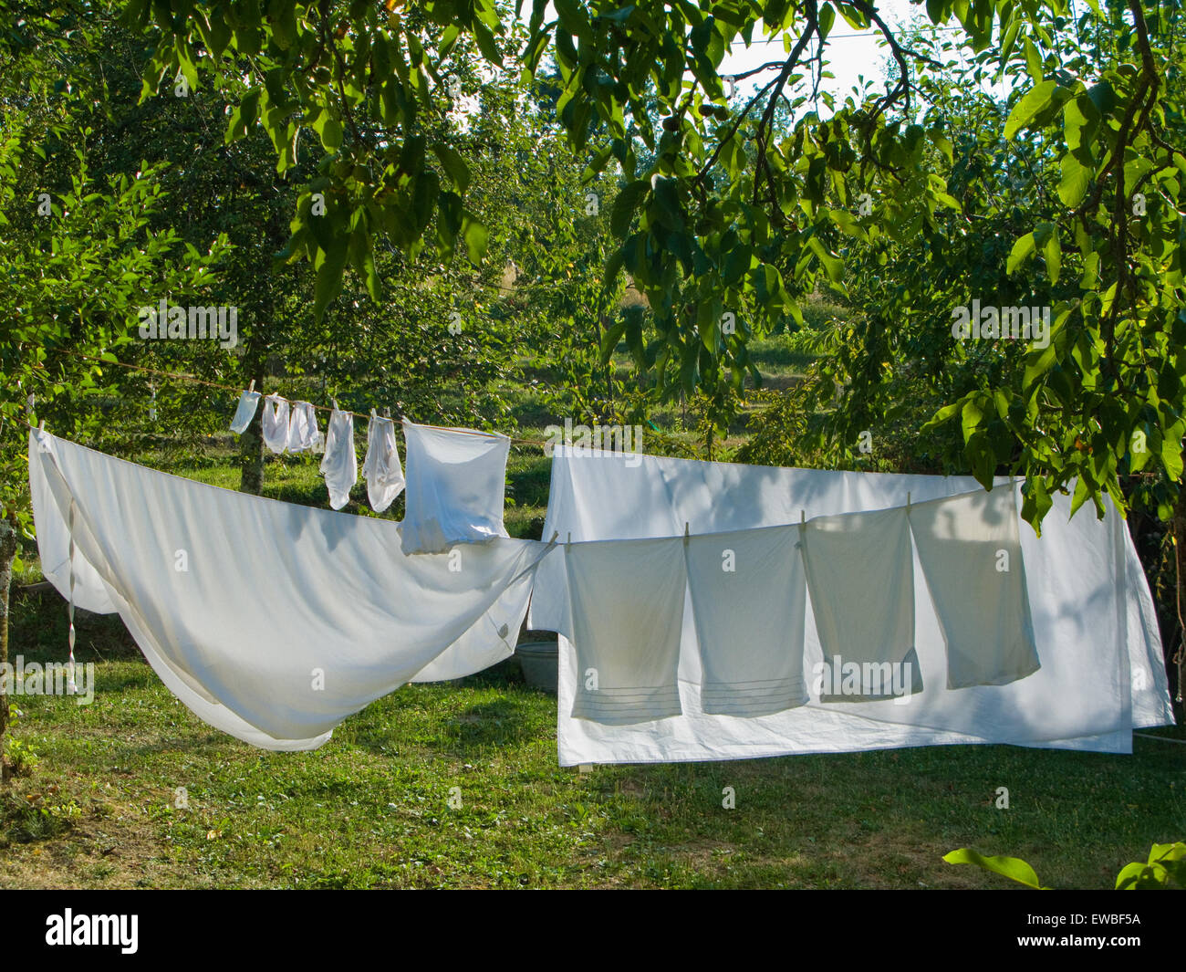 Washing on line hi-res stock photography and images - Alamy