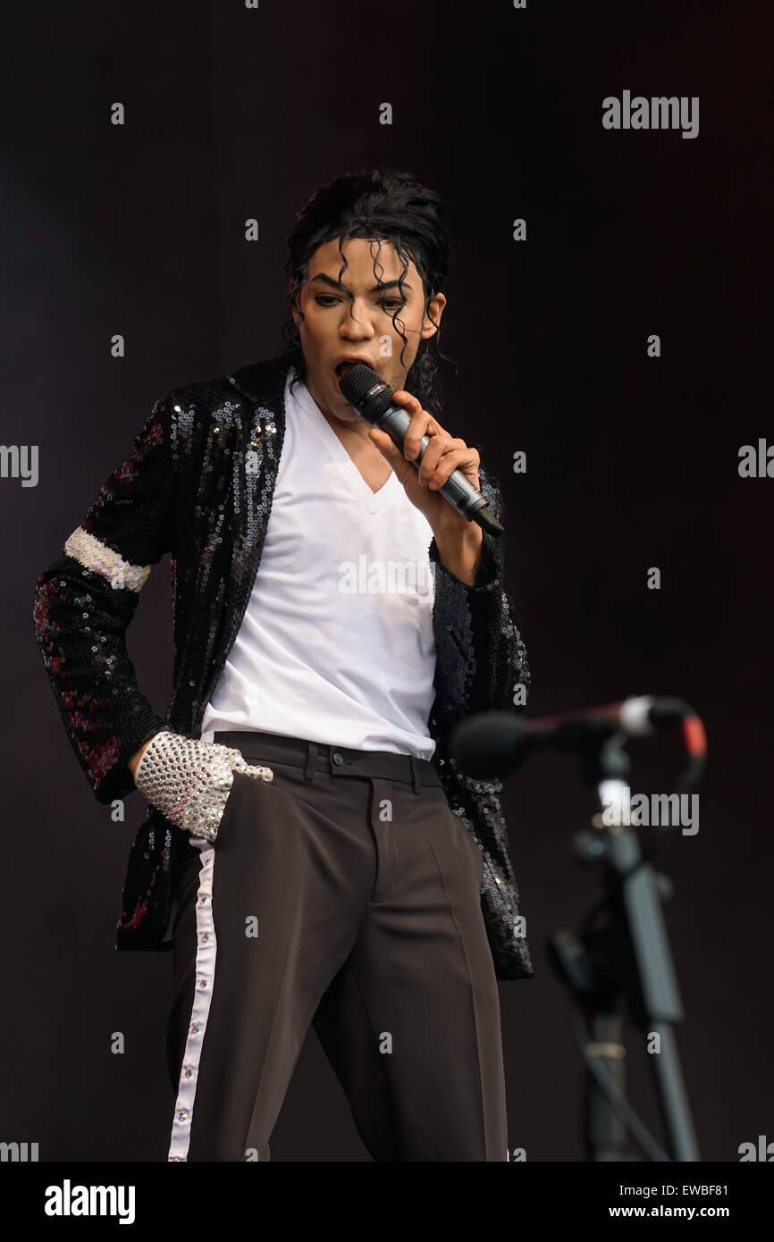 Lisa vickery hi-res stock photography and images - Alamy