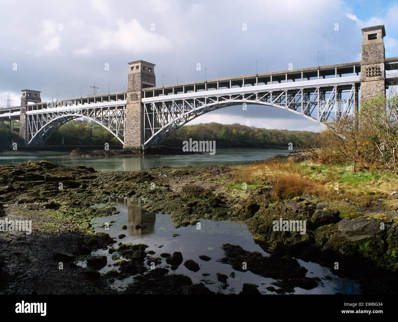Britannia bridge anglesey hi-res stock photography and images - Alamy