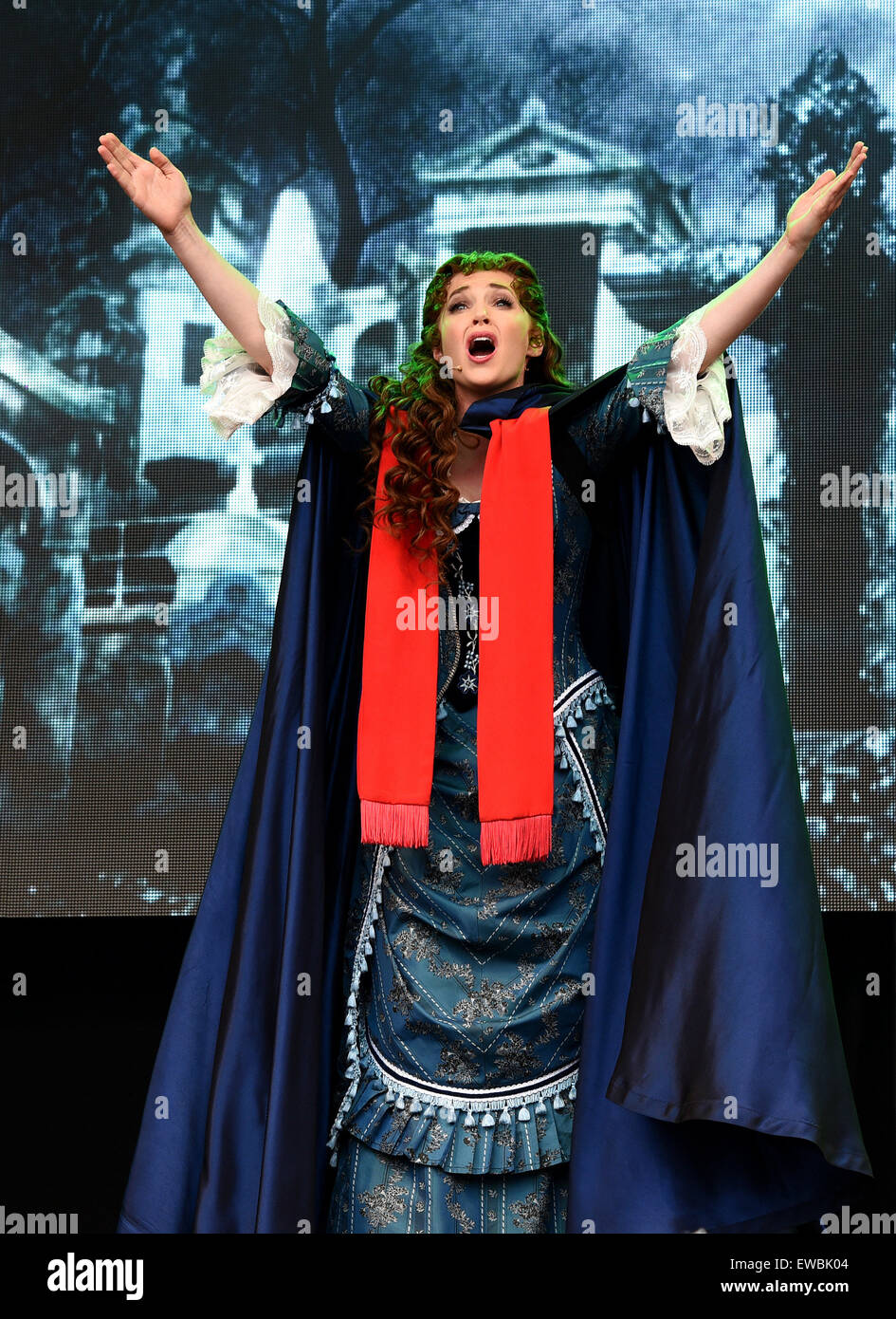 London, UK. 20th June, 2015. Harriet Jones and The cast of Phantom at ...