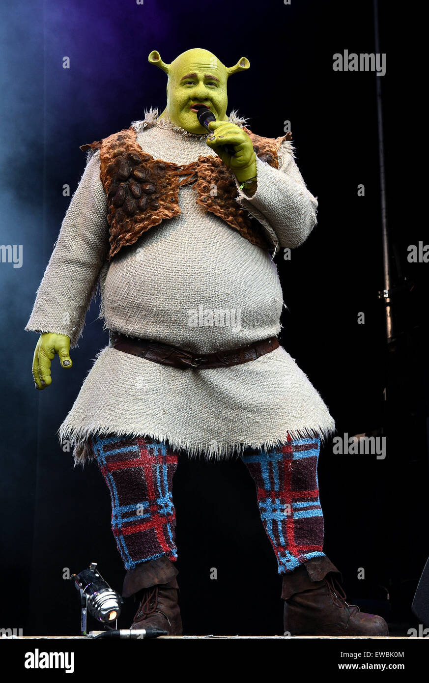 London, UK. 20th June, 2015. The cast of Shrek at West End Live at ...