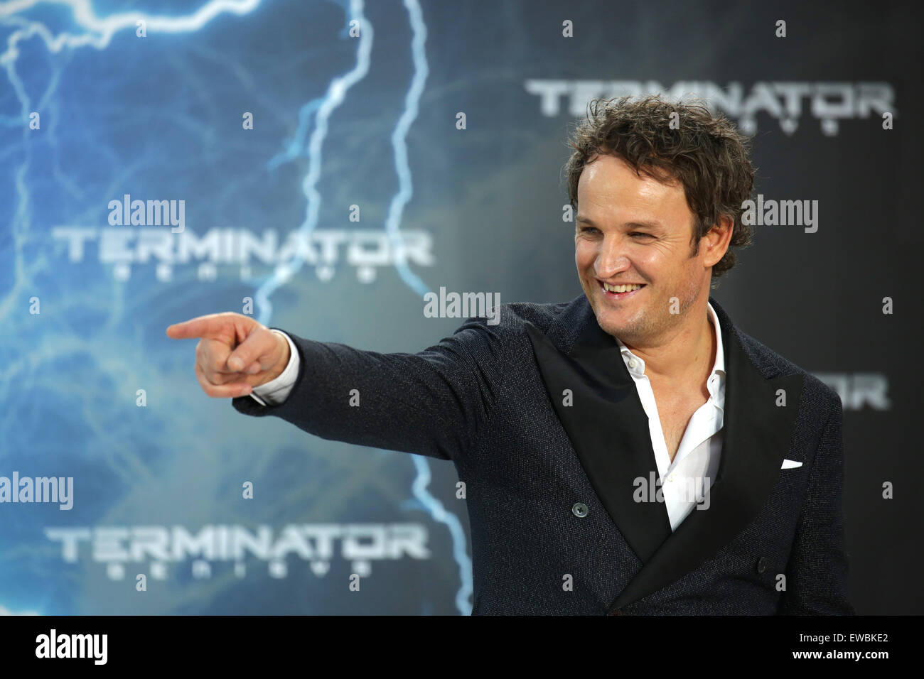 Jason clarke terminator genisys hi-res stock photography and images - Alamy