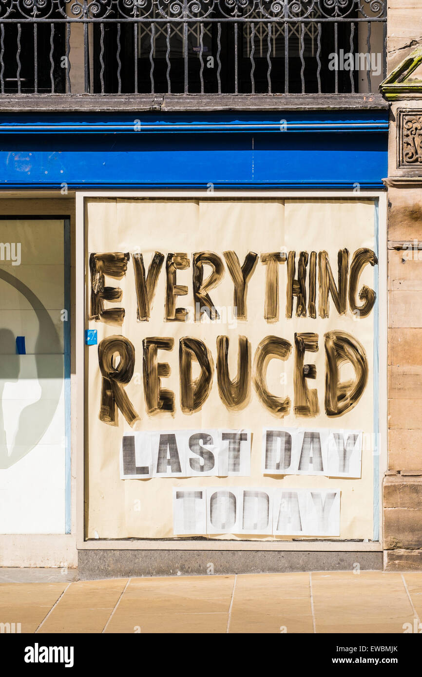 Closing down banner in shop window Chester, Cheshire, England, U.K ...