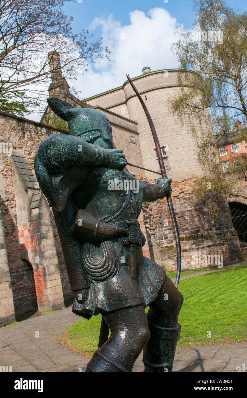 Robin Hood Statue outside Nottingham Castle, Nottinghamshire England UK ...